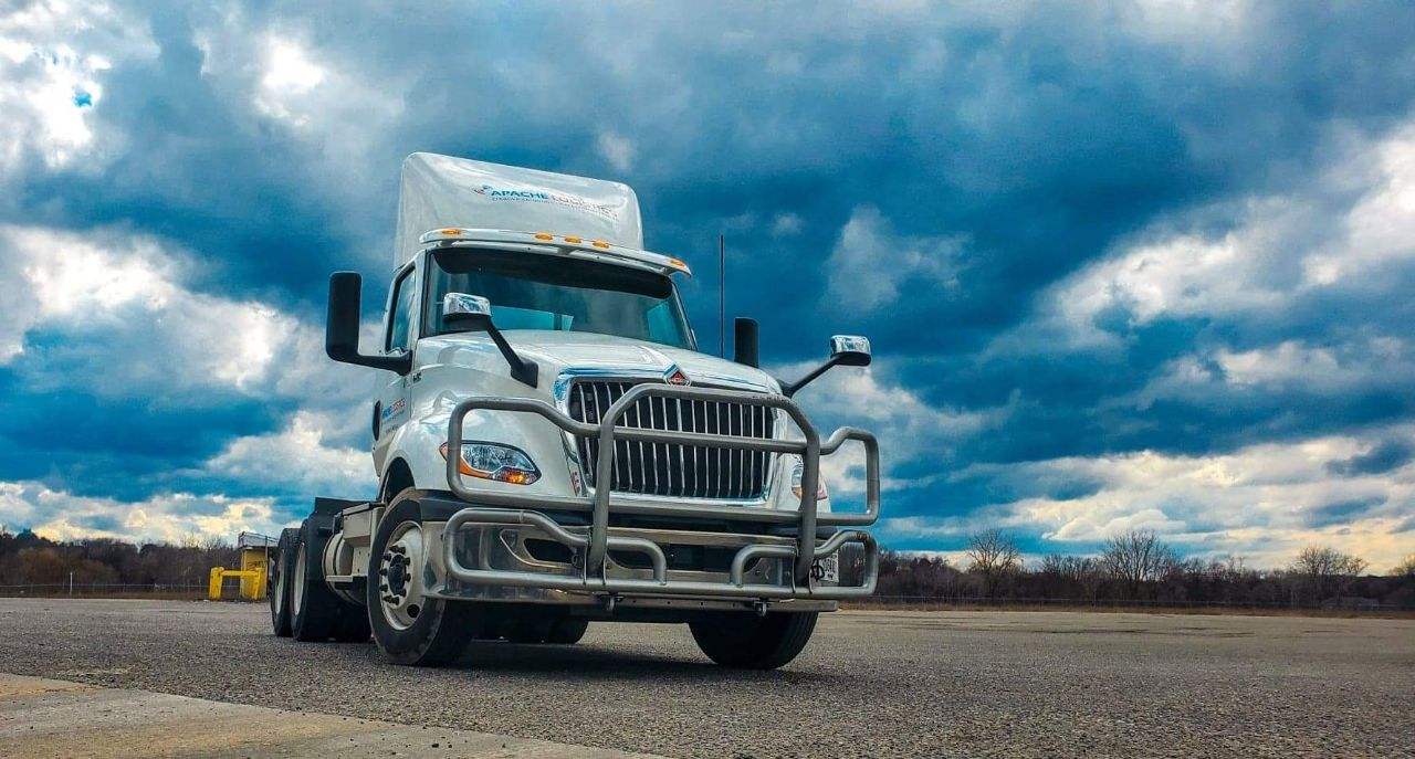 Home [www.apachelogistics.com]